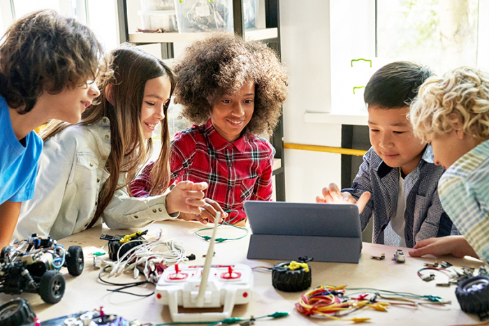 A1 digital.campus: Workshops Coding, Robotik, Media & Design | Hölzel ...